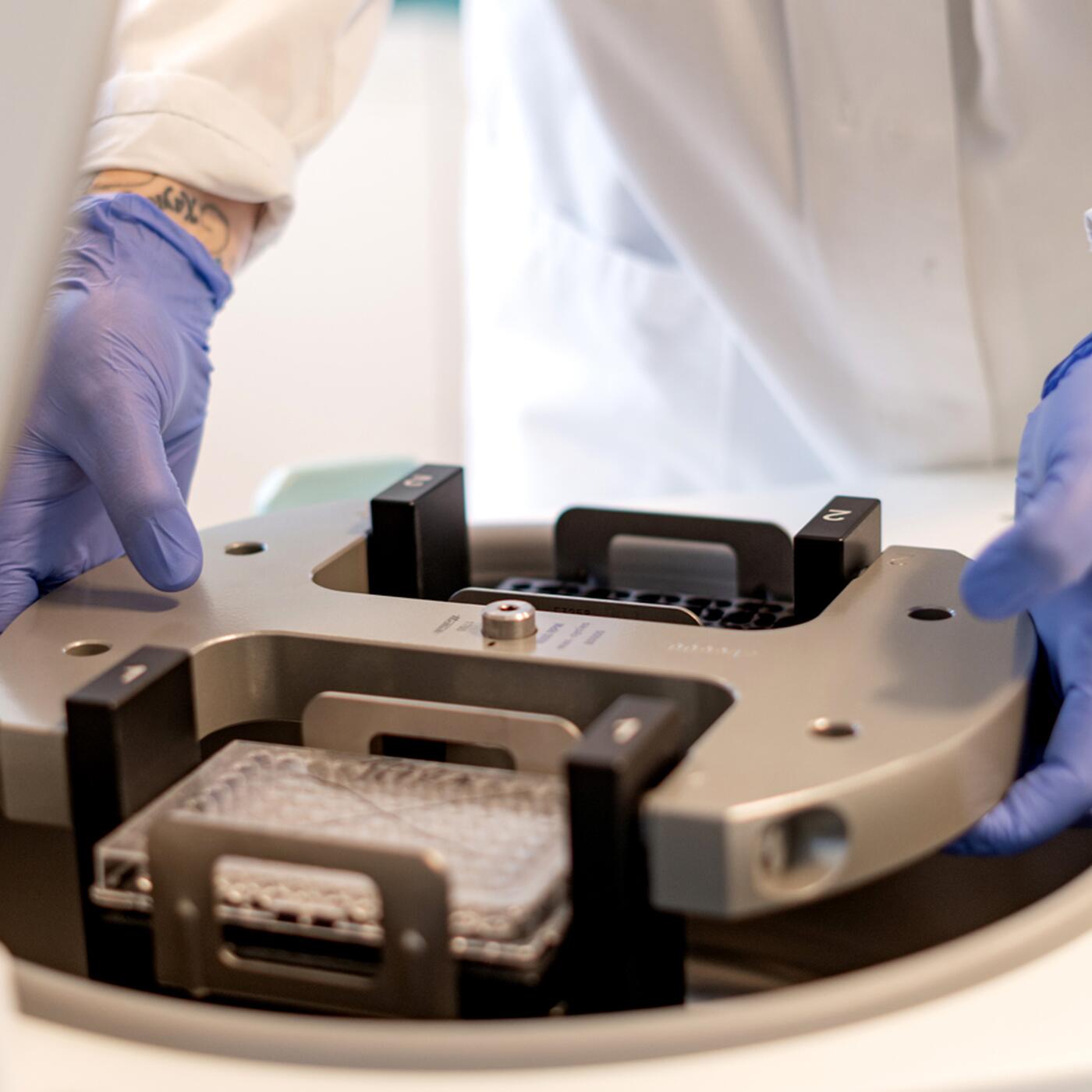 Immunhämatologische Labordiagnostik | Blutspendedienst NSTOB